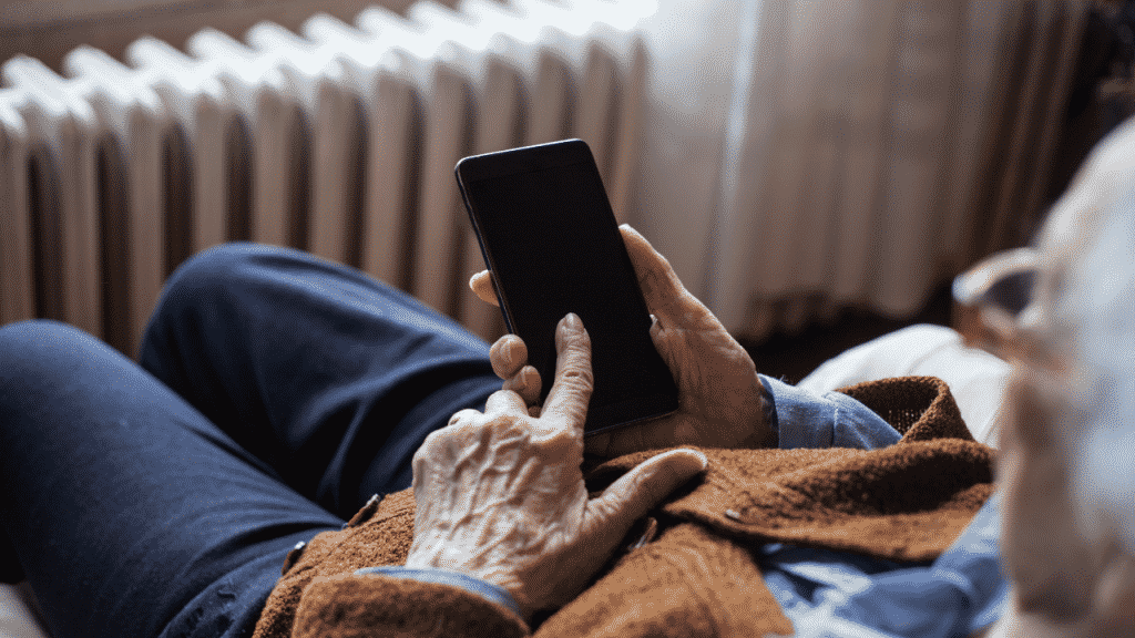 Elderly Parent Calling Multiple Times a Day? 5 Expert Tips